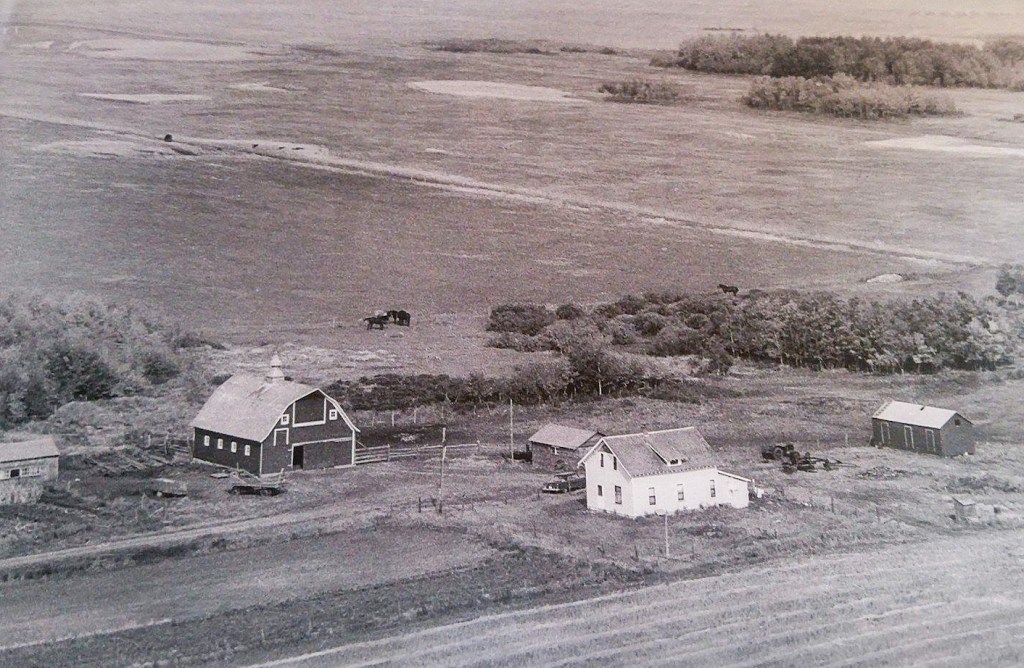 Kroetsch – Heritage Barns of Flagstaff